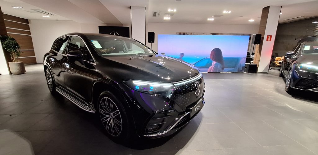 Mercedes-Benz lança os elétricos EQE 300 e EQS 450+
